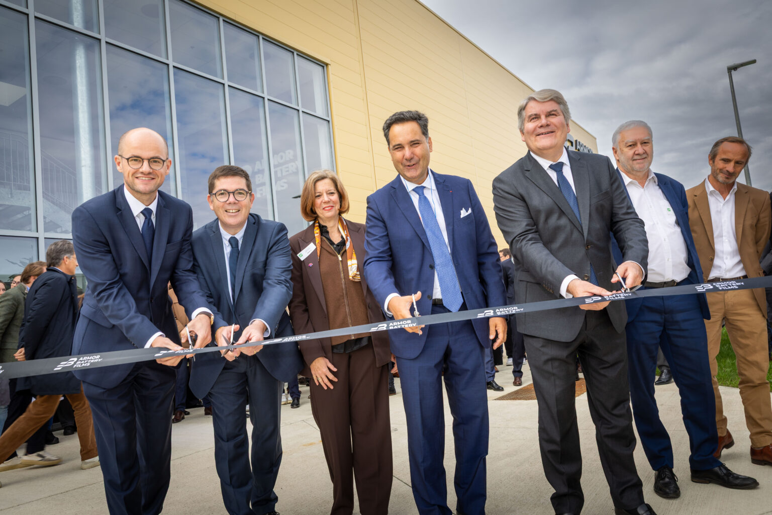 Armor Battery Films Unveils Industry 4.0 Plant in France - Battery-Tech ...